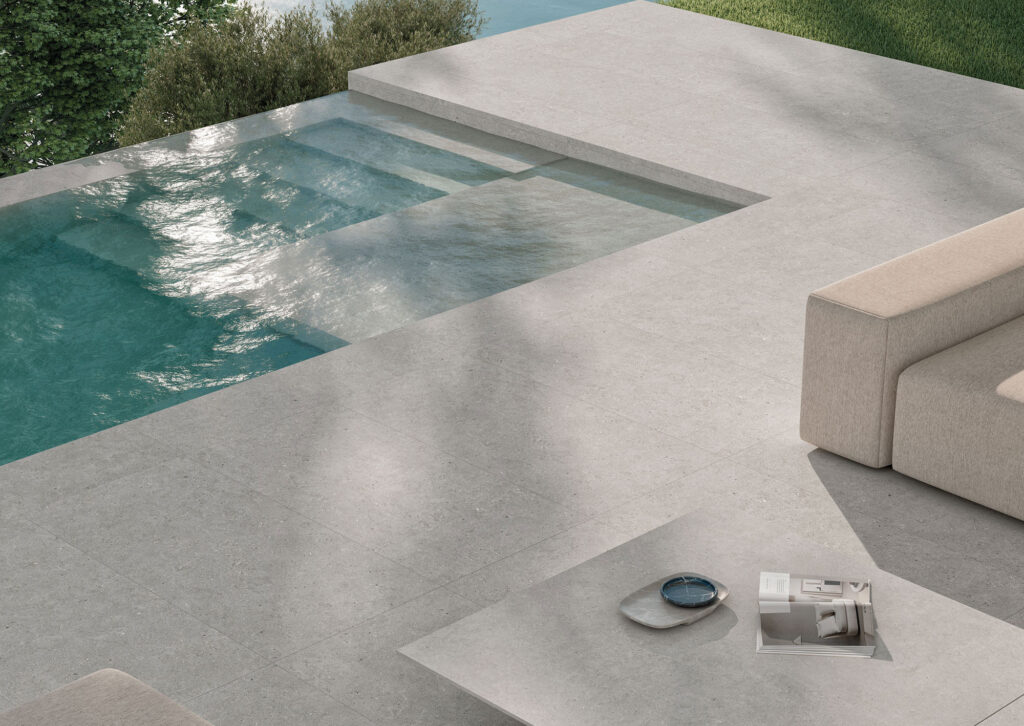 ¿De qué color verás el agua de tu piscina? 【 Guía Completa 2023 ...